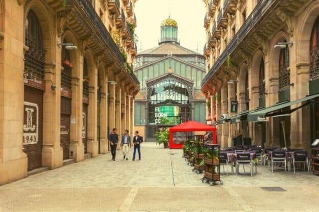 Barcelona Neighborhoods Guide: City's 10 Most Exciting Districts